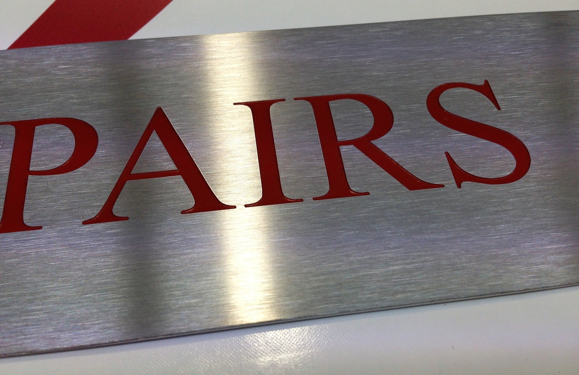 Plaques professionnelles gravées et imprimées