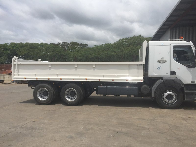 Trucks and Trailers in South East Queensland | Peak Engineering ...