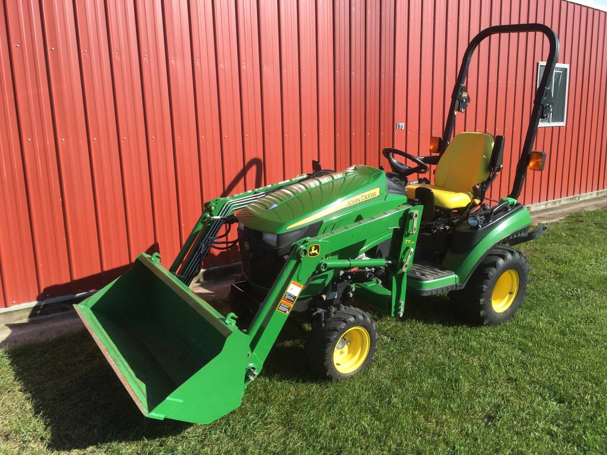 Rays Equipment Wayland MIchigan Lawnmowers, Tractors and more