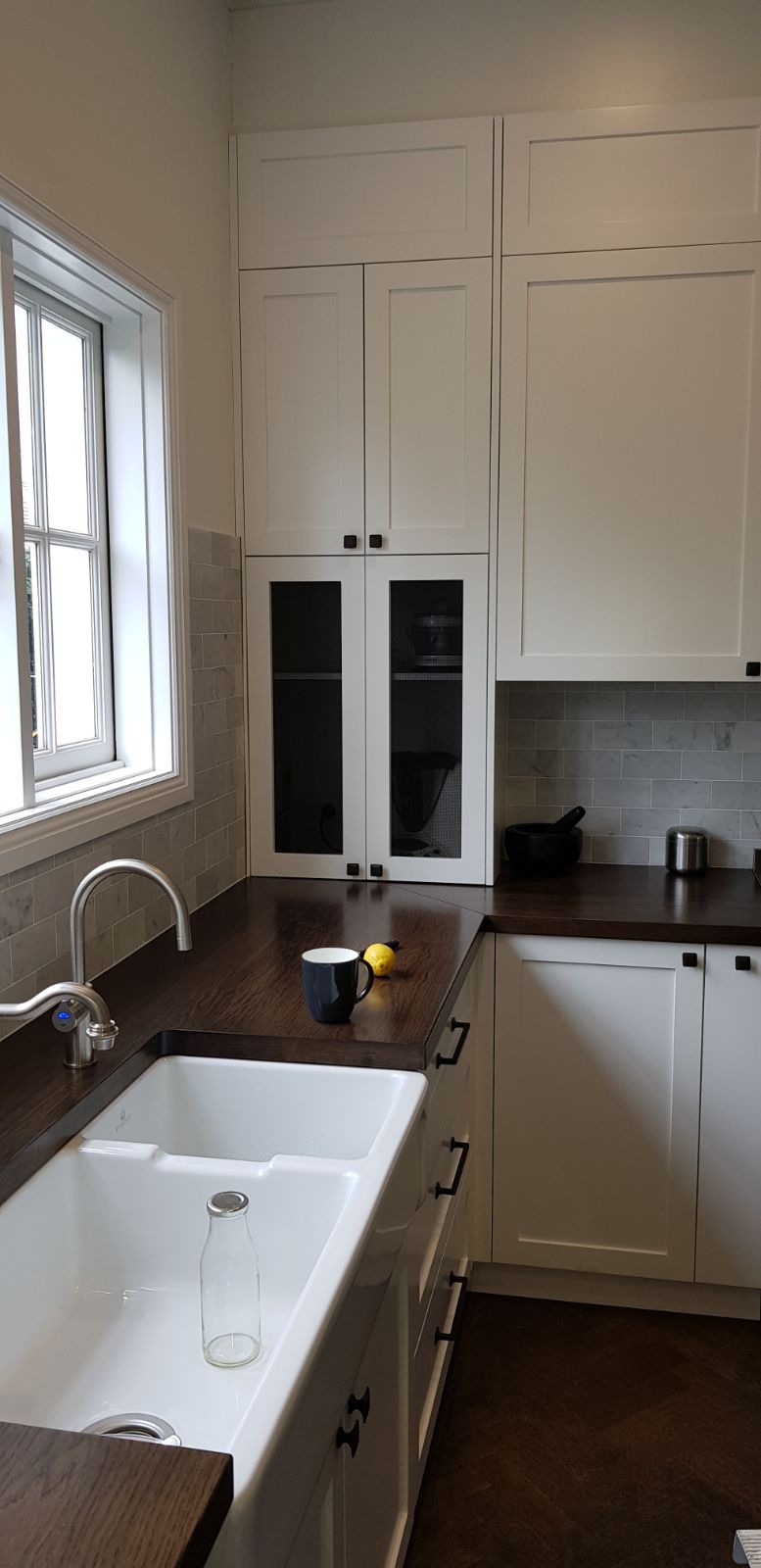 Elegant Kitchen & Walk In Robe in Fairlight