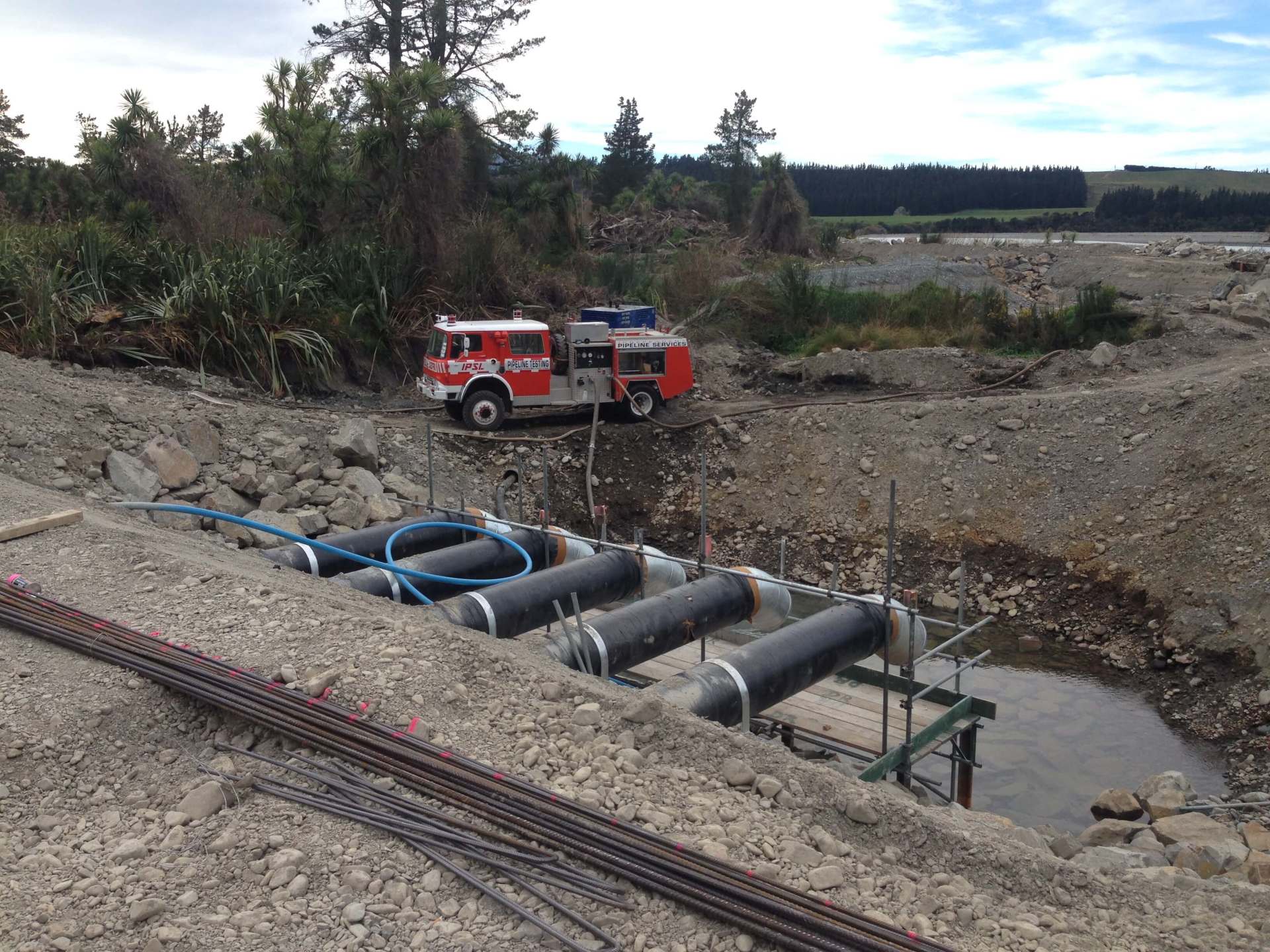 Hydrostatic & Pneumatic Pressure Testing for Pipeline Installations