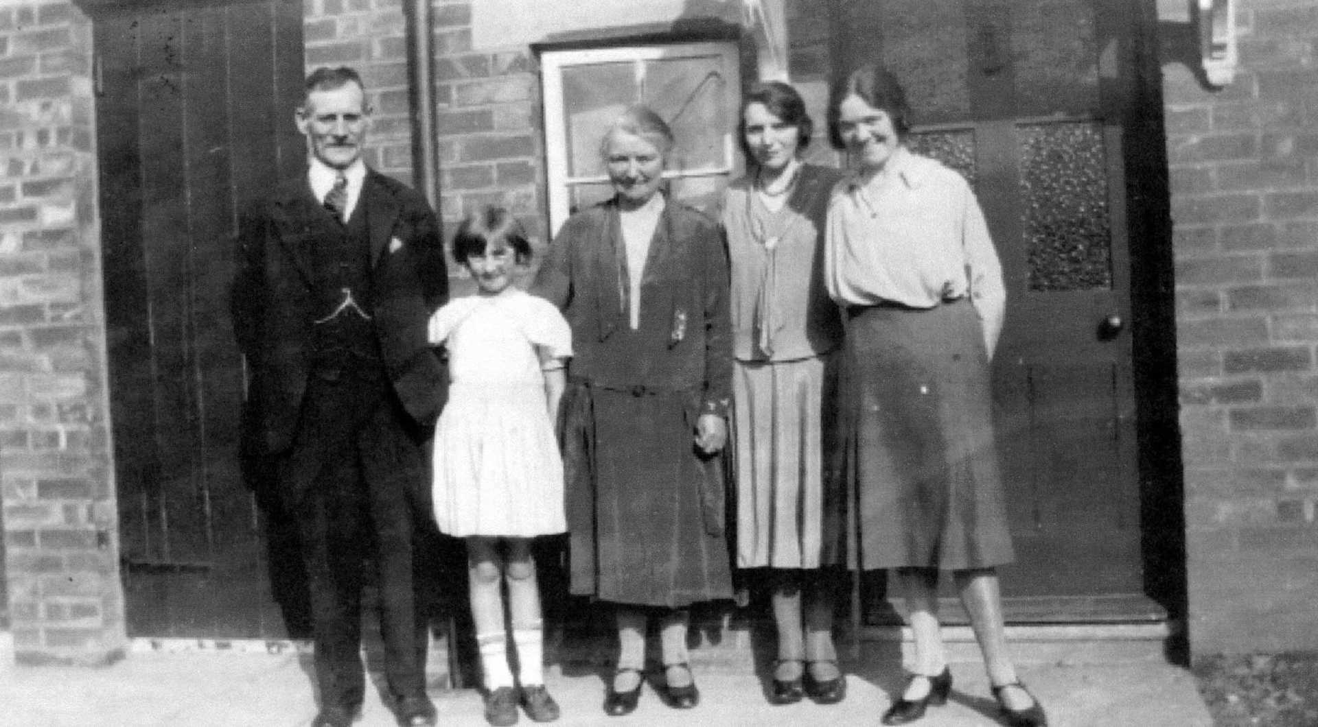 Maunders, Market Square, Bromley