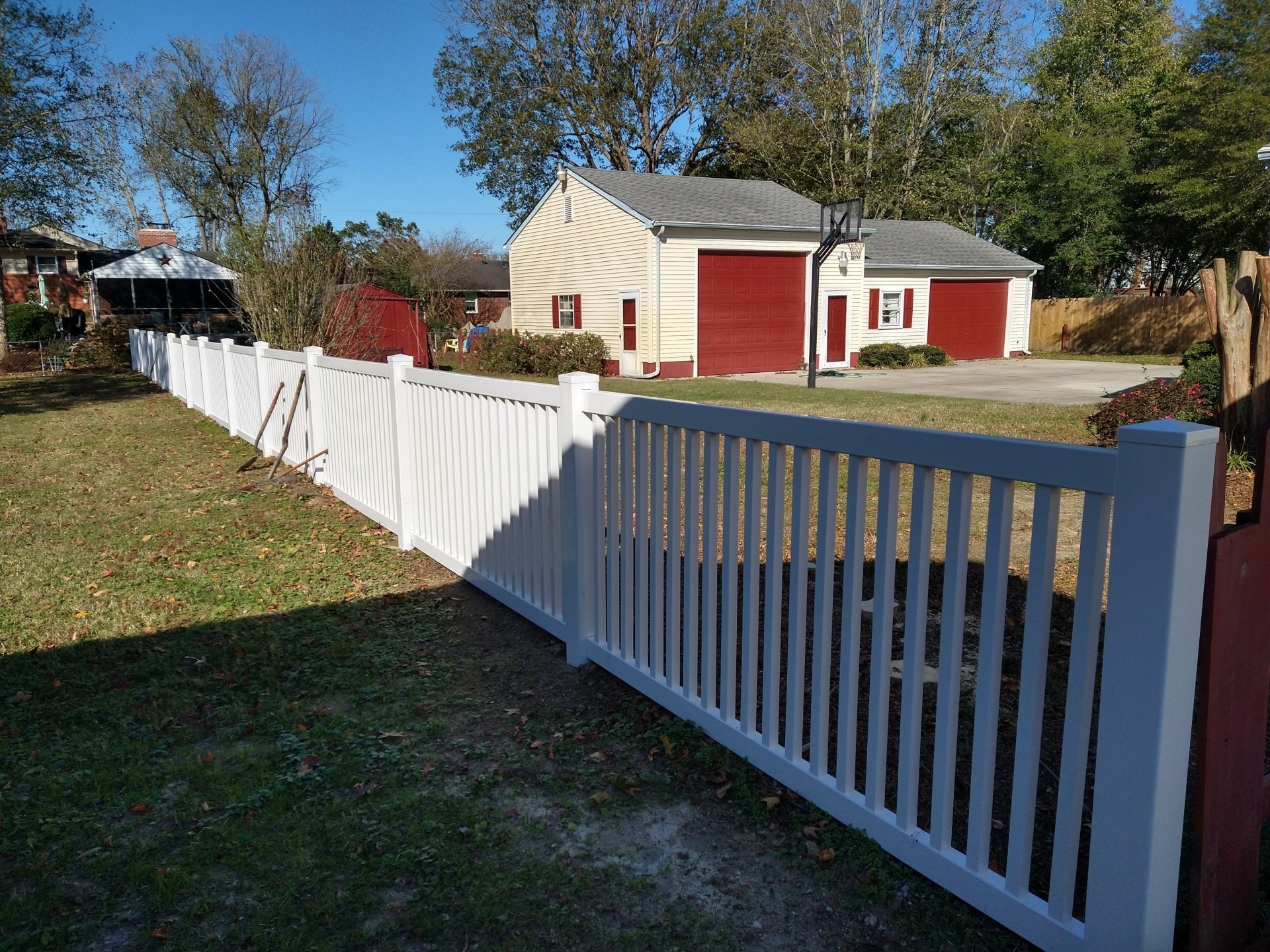 Custom Vinyl Fencing | Vinyl Fence Installation Virginia