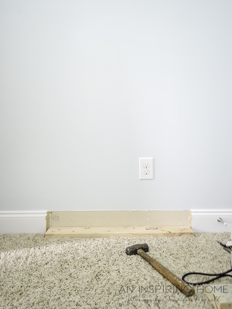 Easy DIY Built In Bookshelf