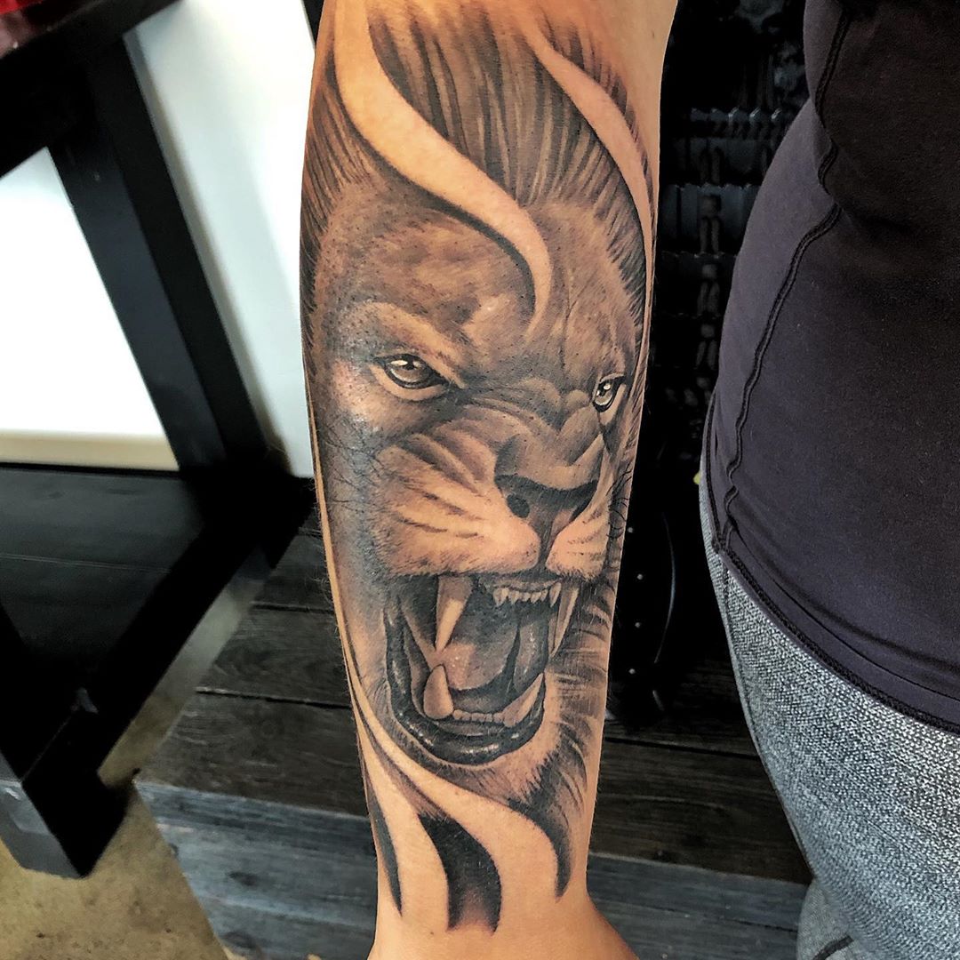 Chad Tattoo Artist | Realistic & Animal Portraits