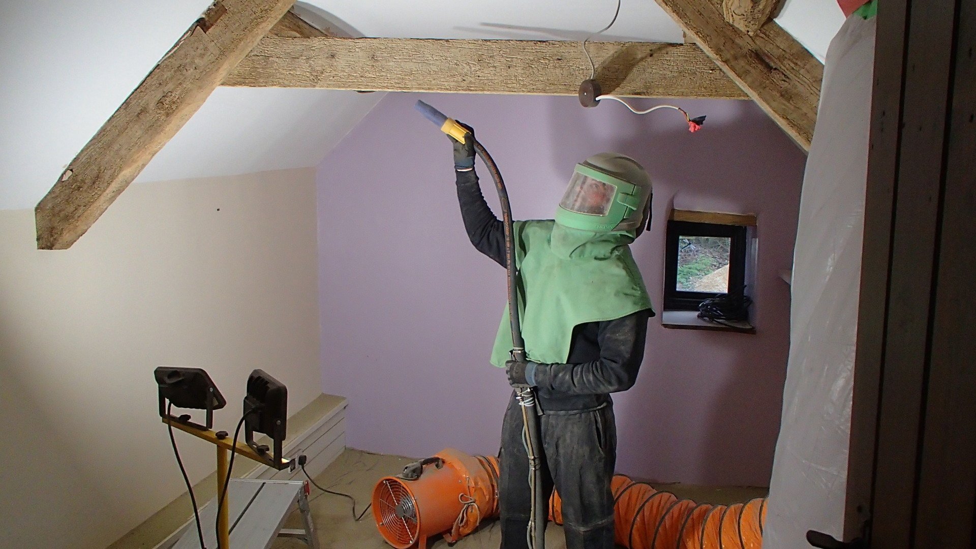 Explaining the different types of blasting