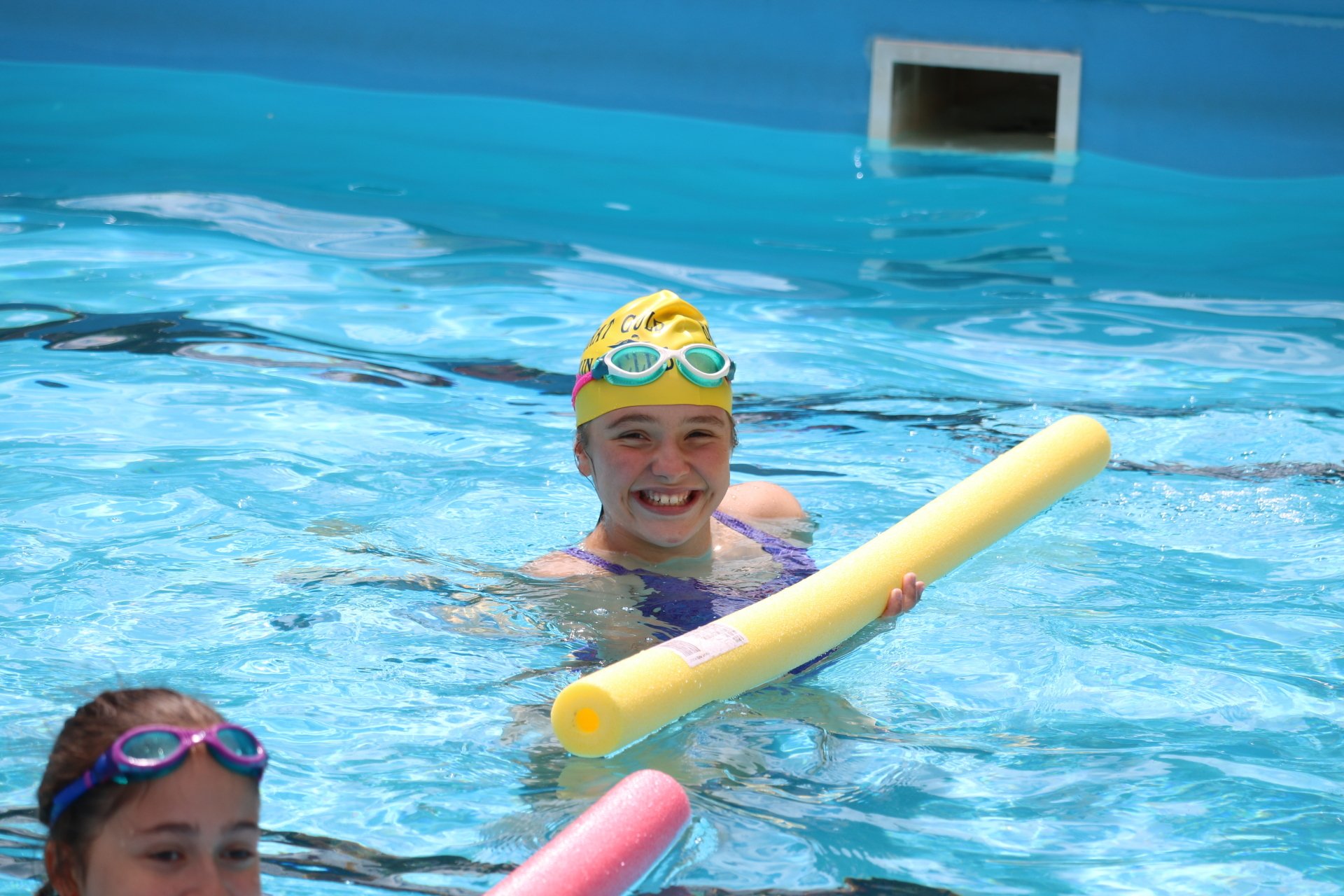 Photo Gallery: BalCC Swimming Carnival - Biggest bomb, Ring Toss ...