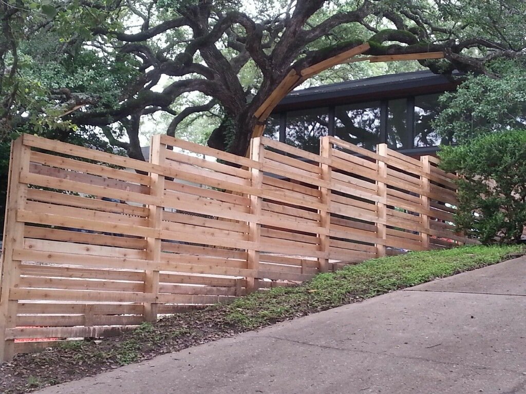Horizontal Privacy Fence | Pflugerville Pfence Company