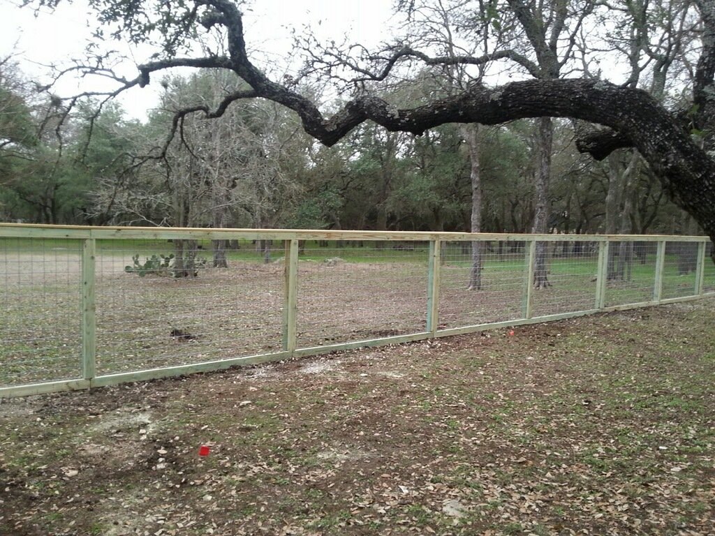 Bull Panel Fencing in Central Texas | Pflugerville Pfence