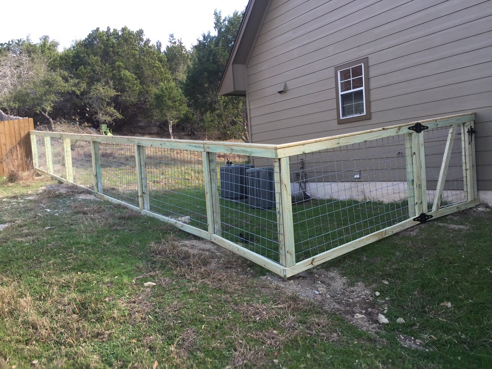 Bull Panel Fencing in Central Texas | Pflugerville Pfence