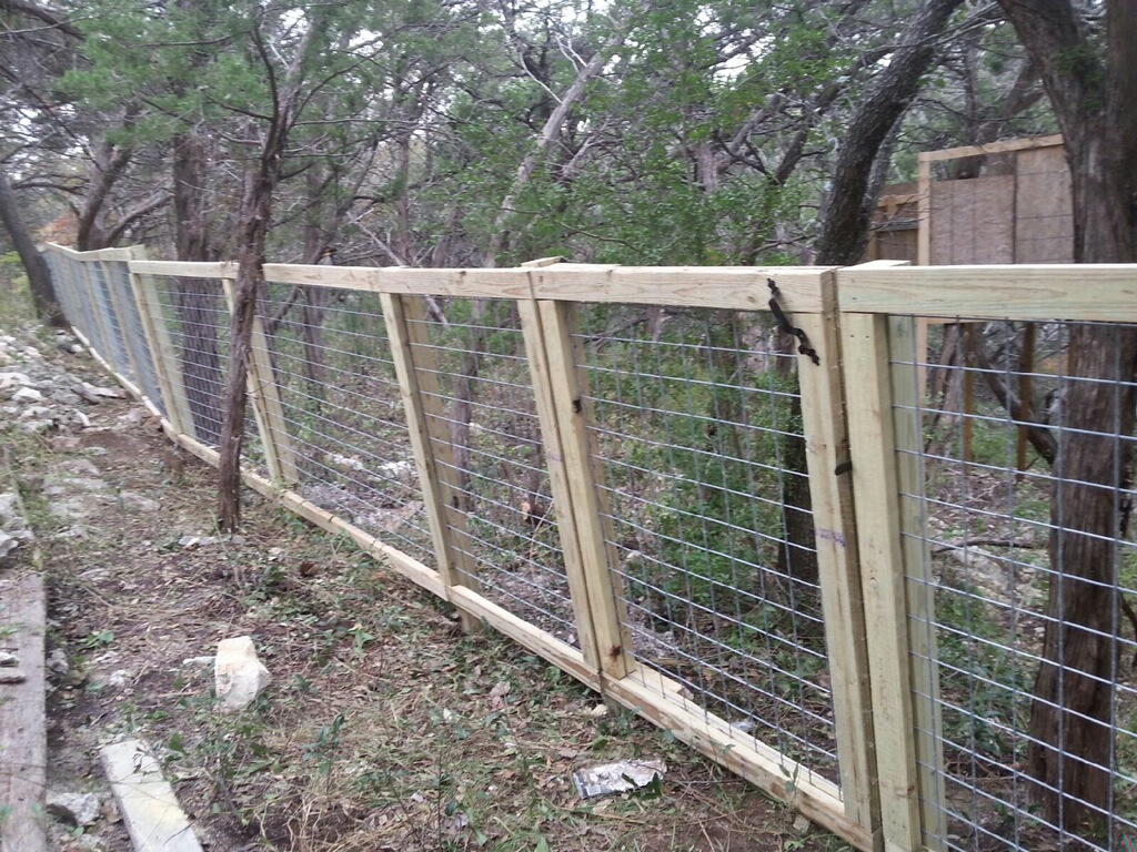 Bull Panel Fencing in Central Texas | Pflugerville Pfence