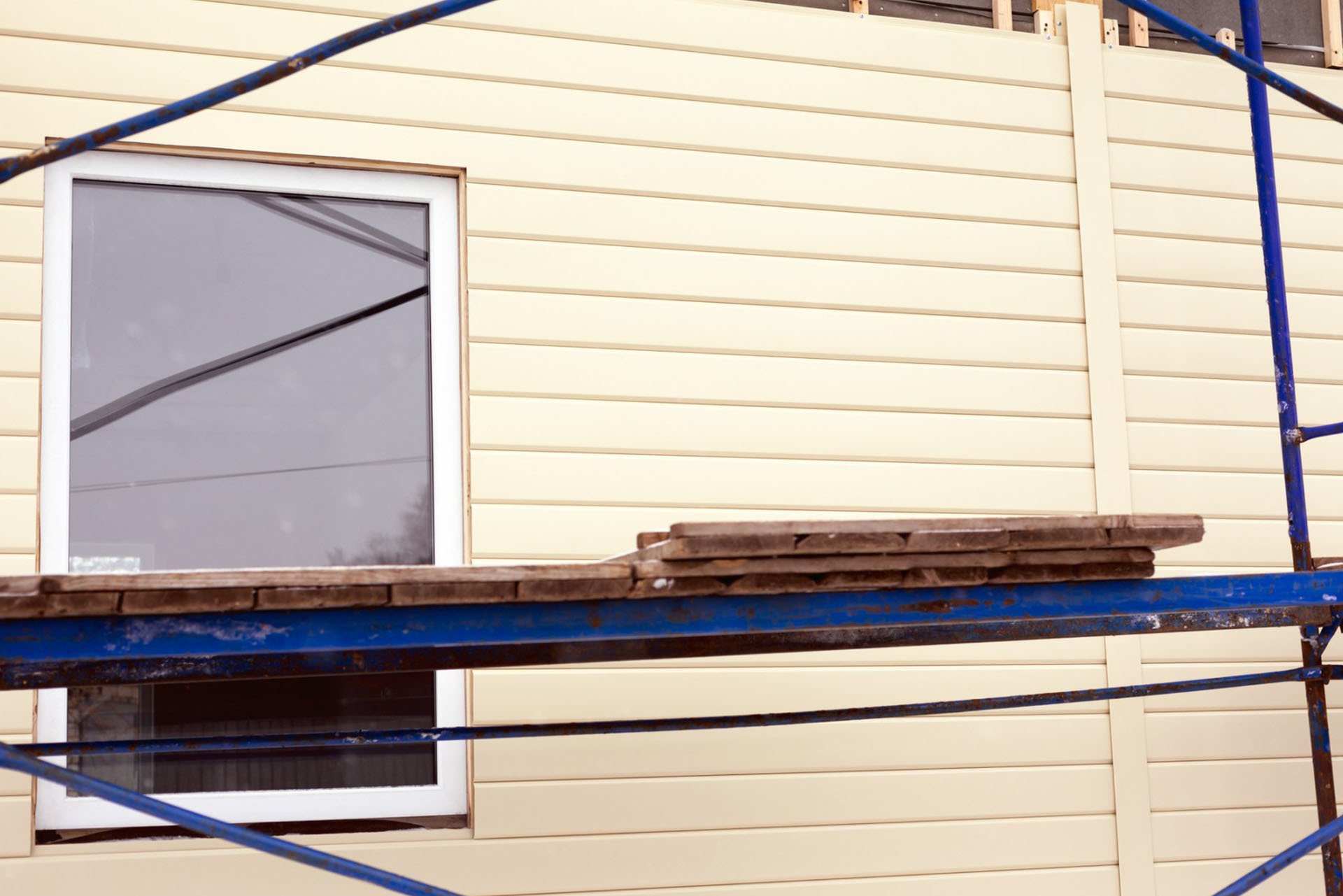 Impact Windows | Lehigh Acres, FL | Charles Screening & Aluminum LLC