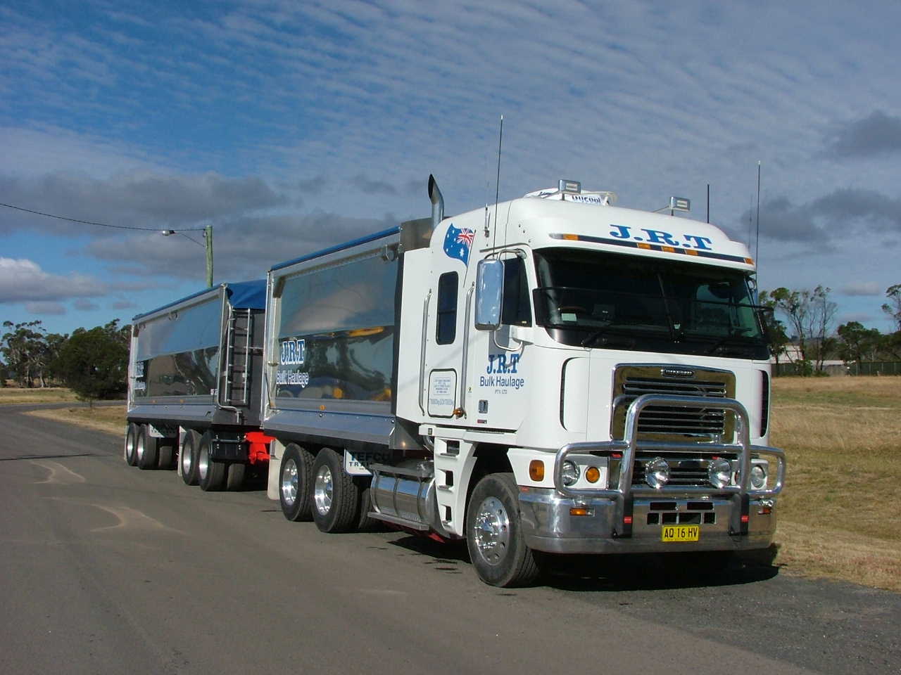 Our Bulk Haulage Fleet | Braemar, NSW | JRT Bulk Haulage