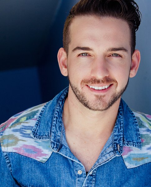 Our Artists | The Roustabouts Theatre Co.