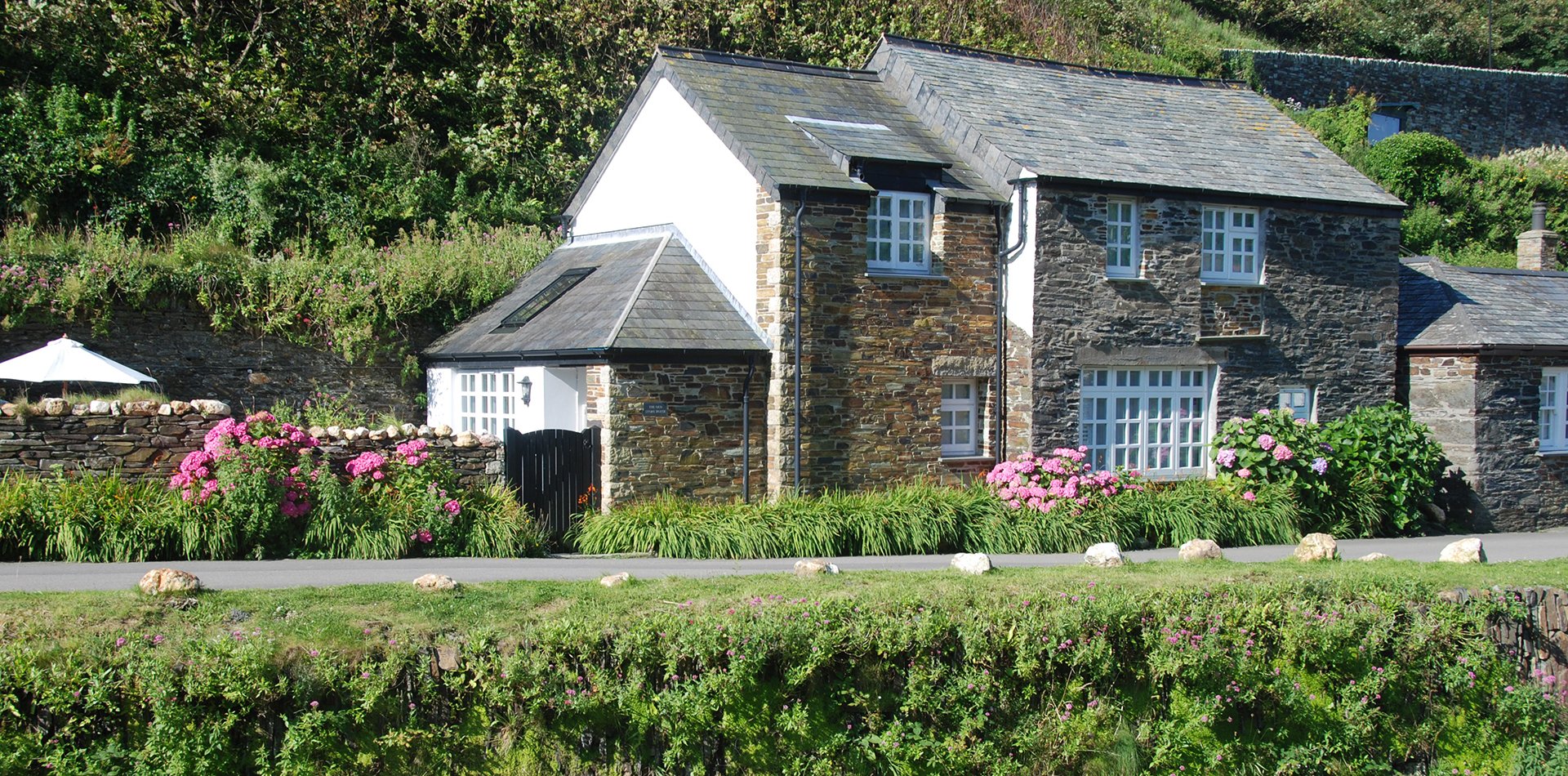Boscastle - the ideal holiday base in North Cornwall