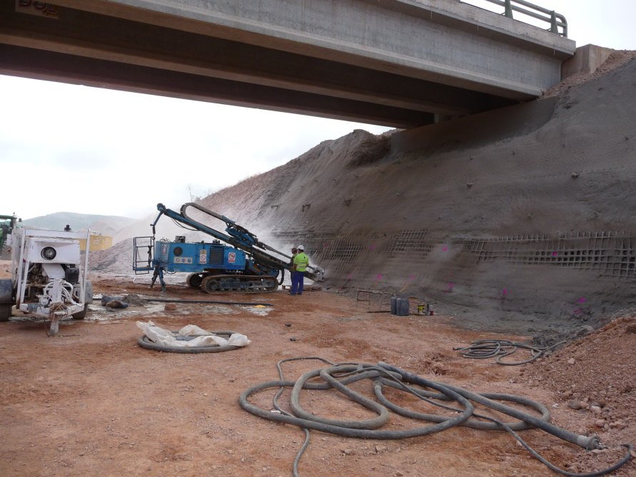 Bulonados y gunitados - REEPOX SL