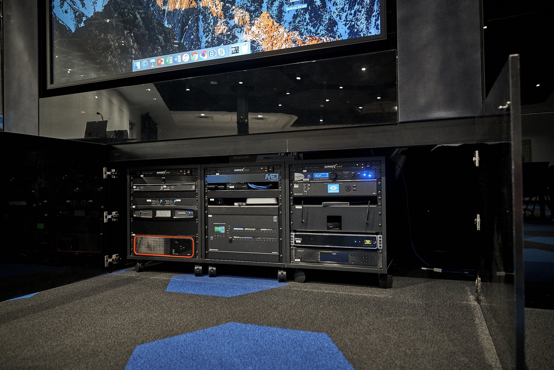 Mission Electronics - Integrating Audio Video and IT Solutions.