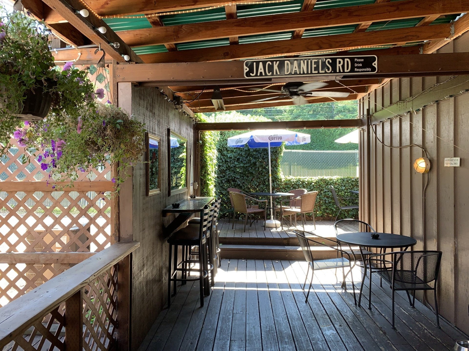 Gallery | The Clubhouse Bar & Grill | Karaoke & Sports Bar