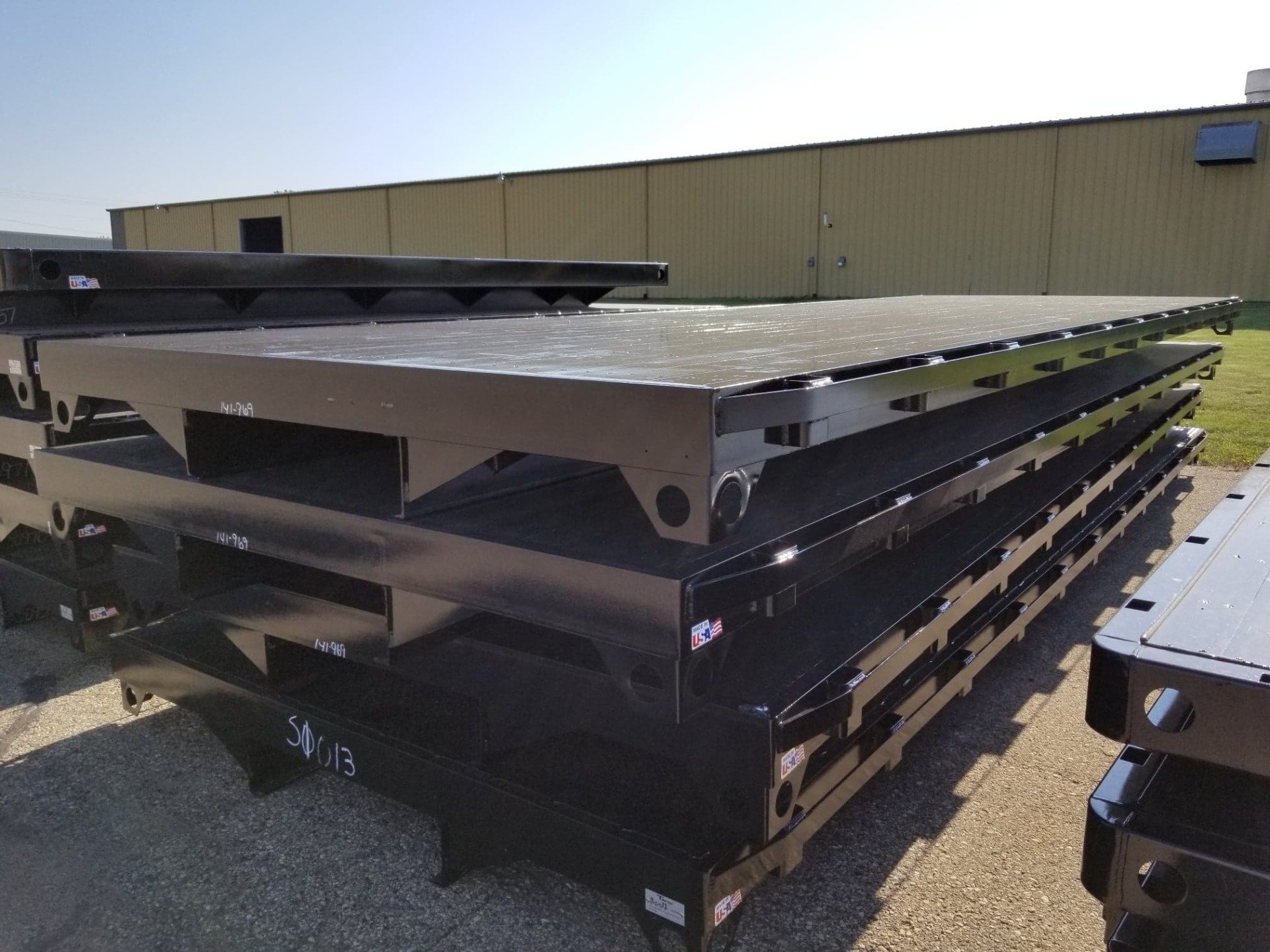 Manufacturers Album Gallery