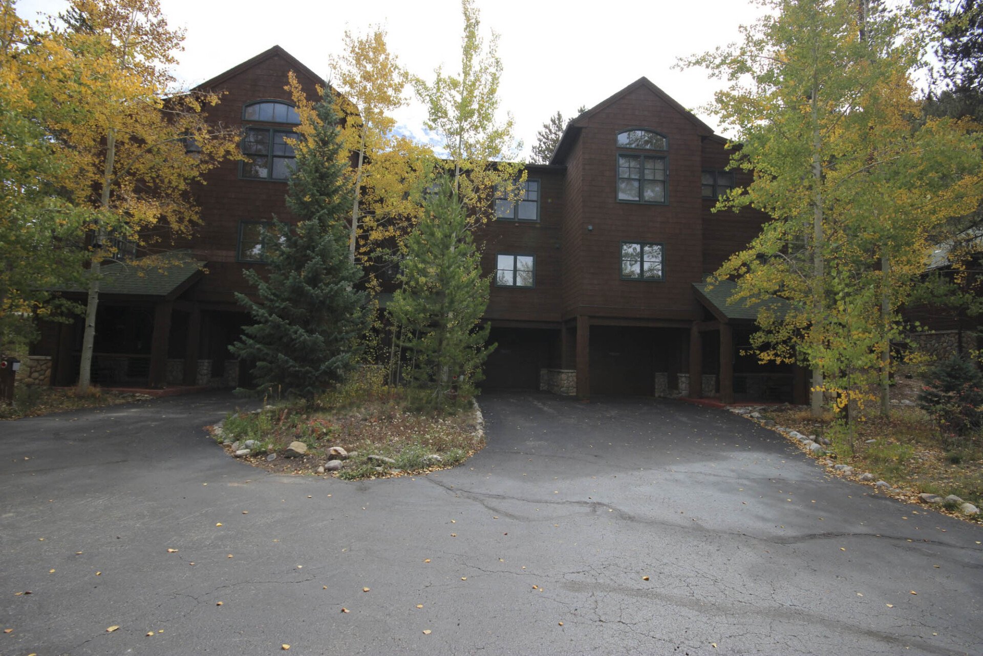 Starfire HOA in Keystone CO