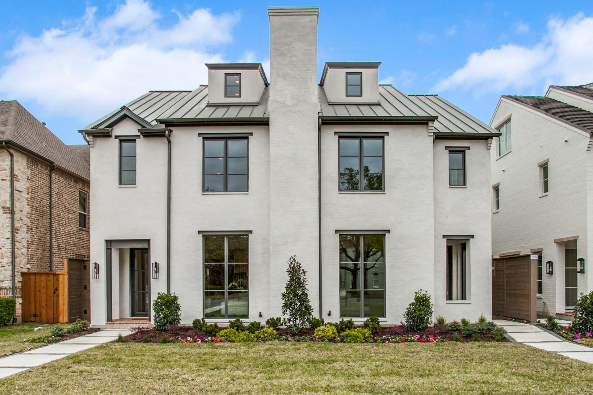 4417 University Blvd