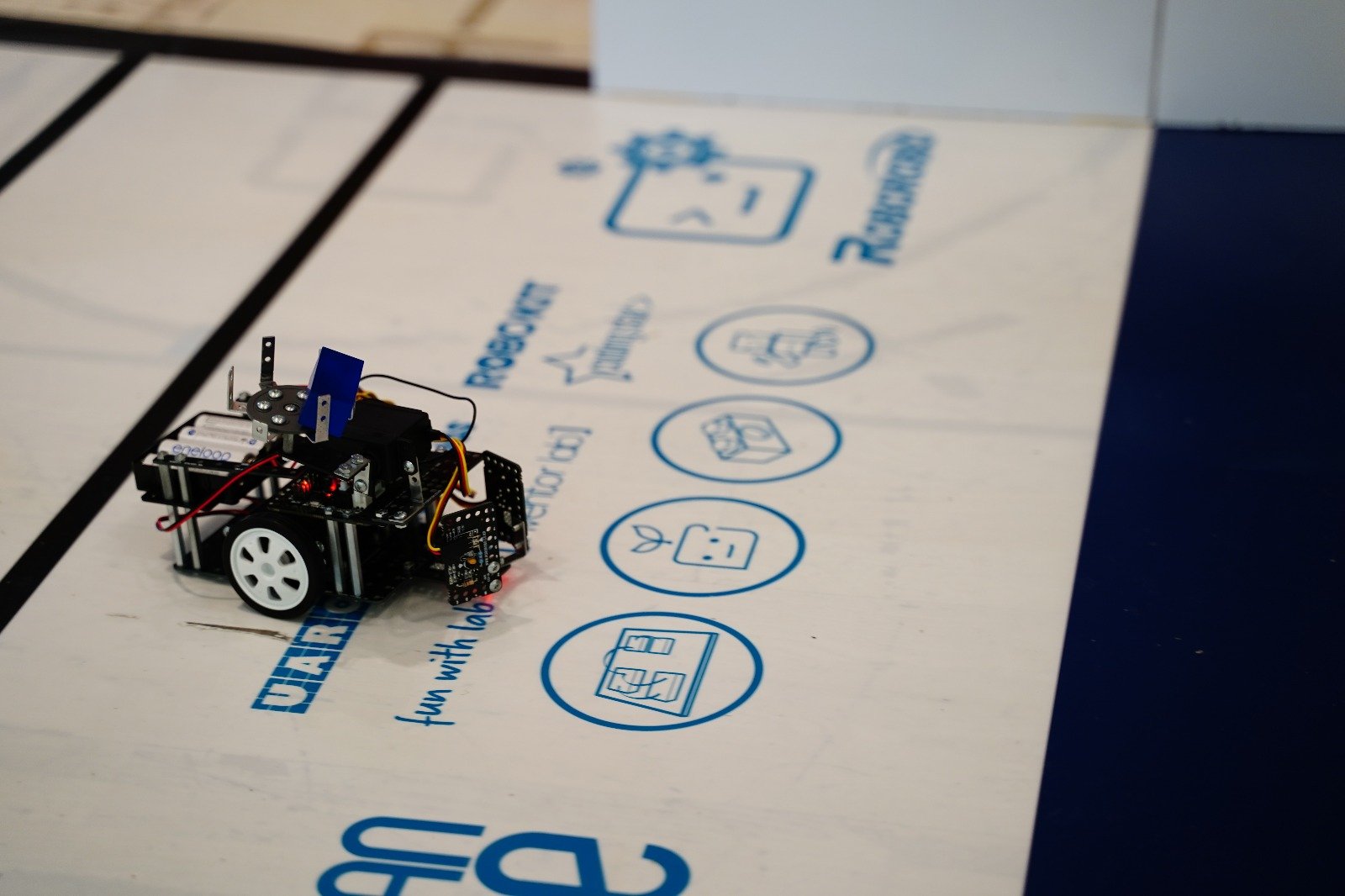 I CAN CO:DE | EVERYONE CAN CODE