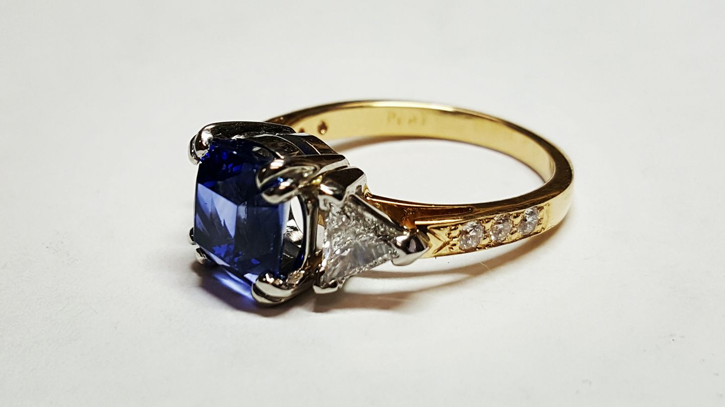 Classic Jewelry | Champaign, IL | Robert's: The Fine Art of Jewelry
