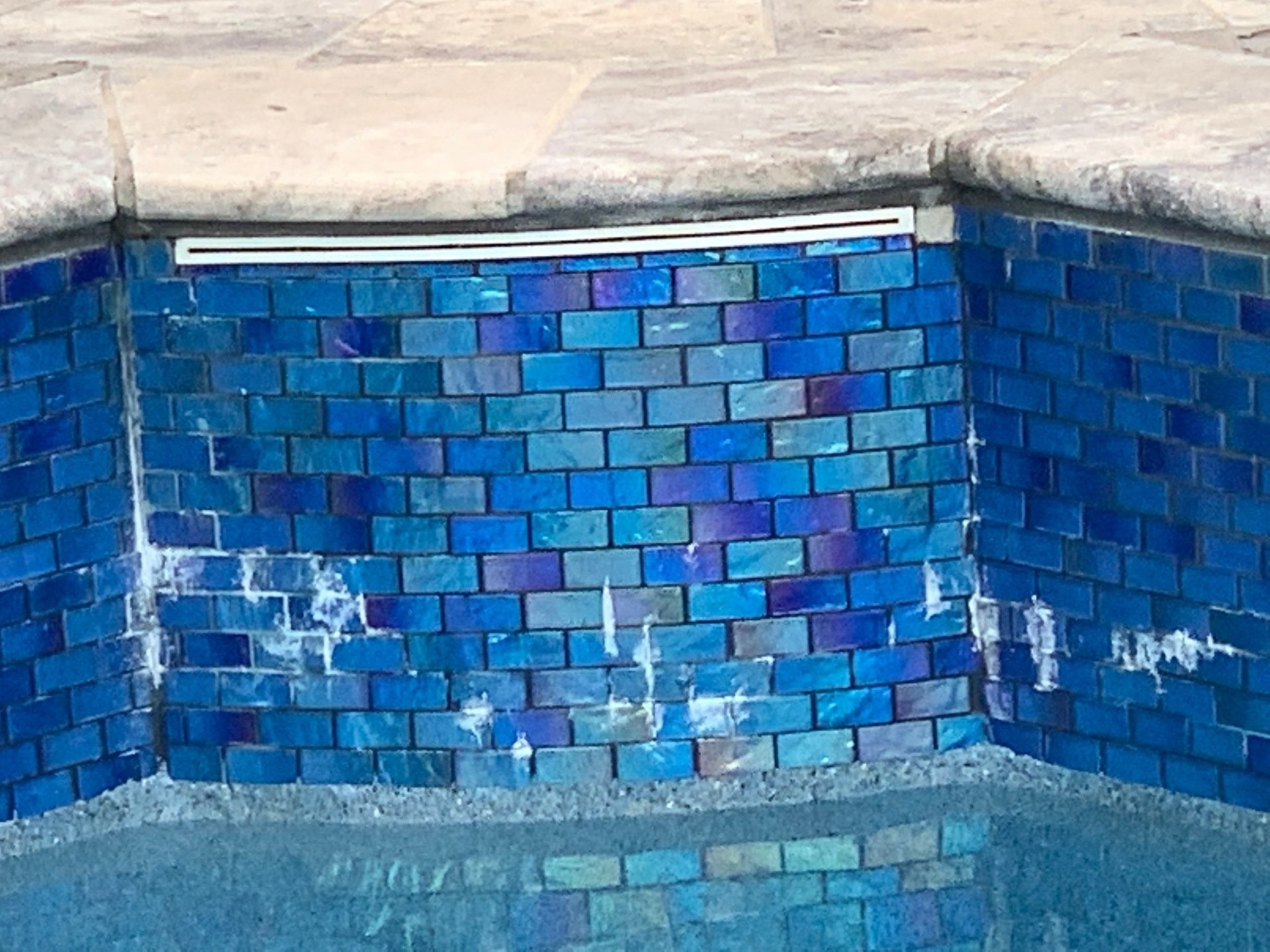 TR3 | Makes Old Damaged Pool Tiles and Glass Look New Again
