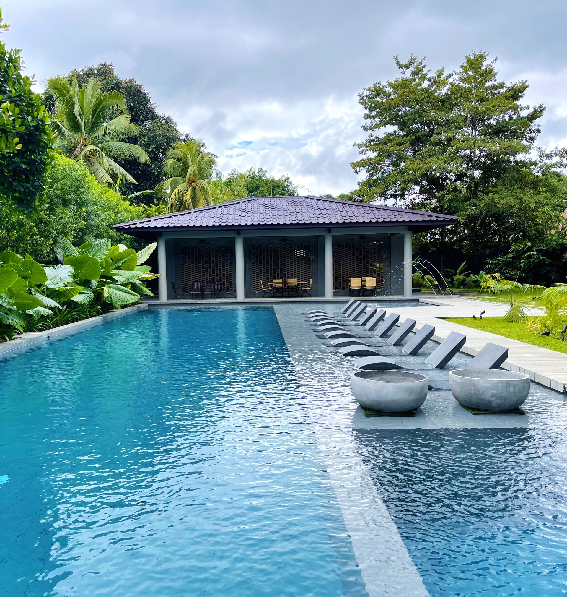 THE HENRY HOTELS AND RESORT | Philippines