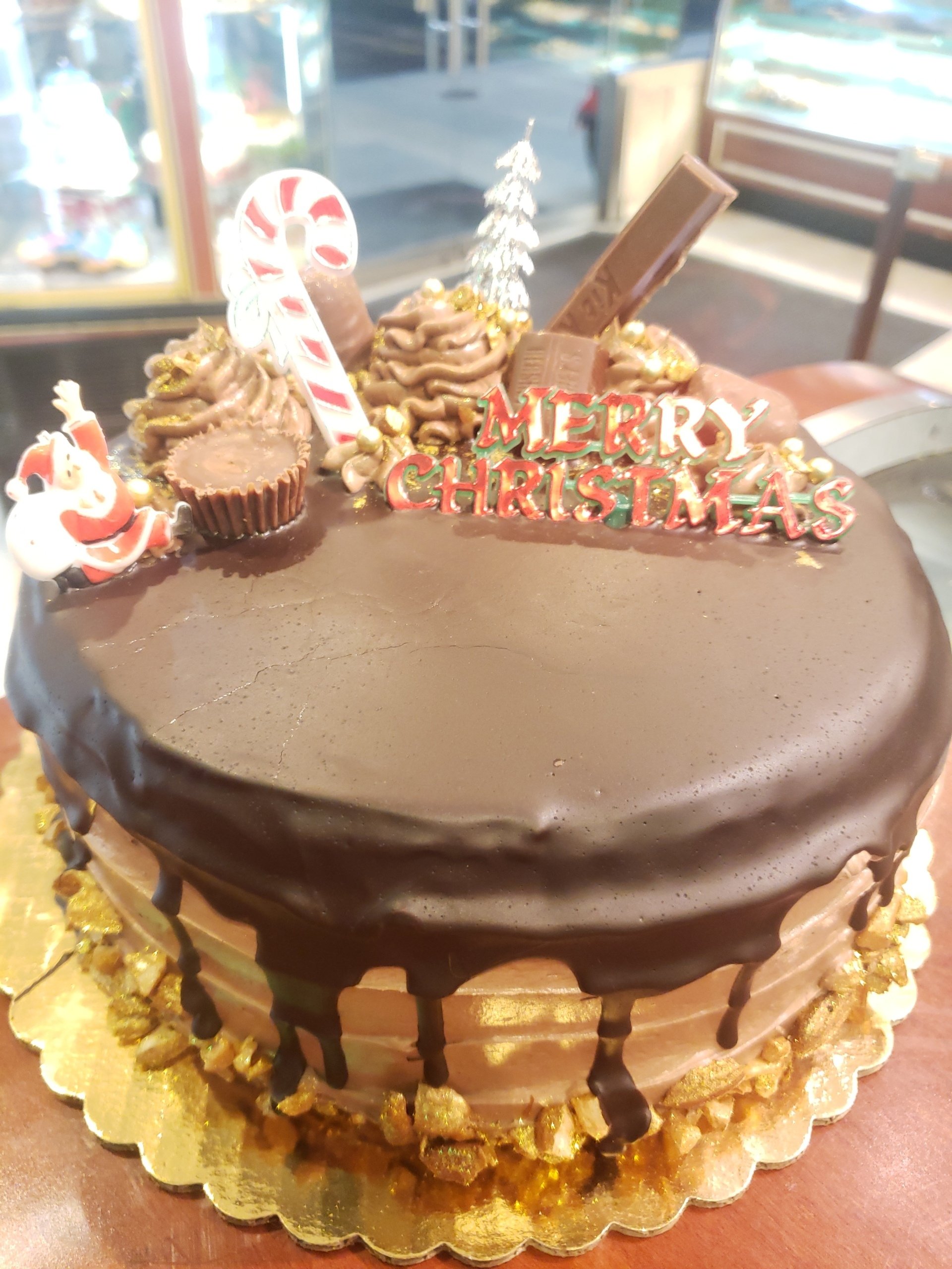 Alpine Pastry Shoppe - Long Island Custom Bakery, Cakes, Pastries ...