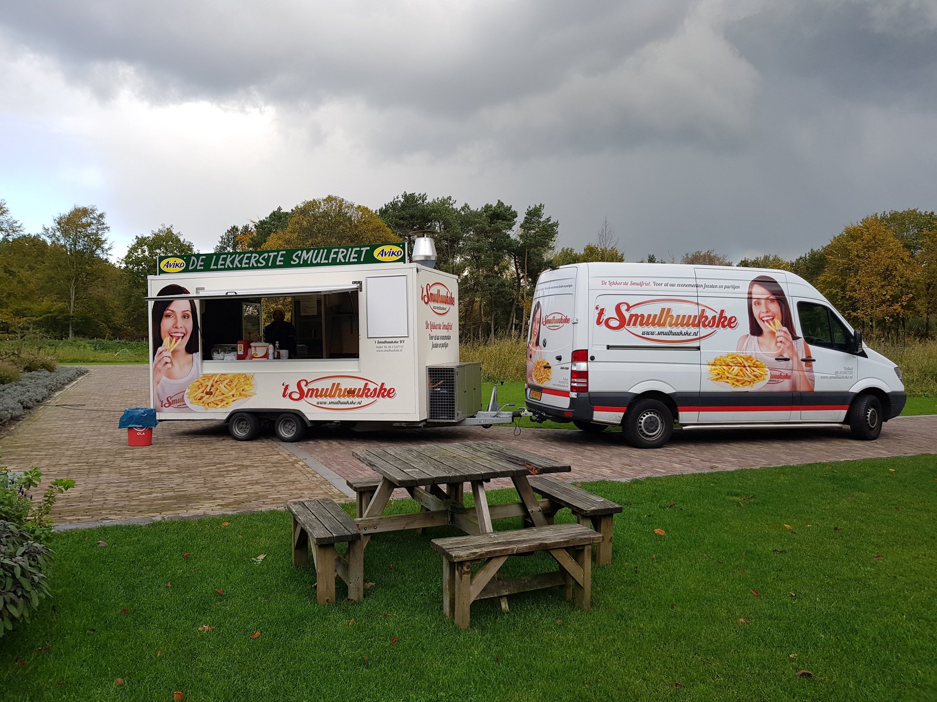 Frietwagen aan huis -'t Smulhuukske| Wij frituren verantwoord! - Volkel