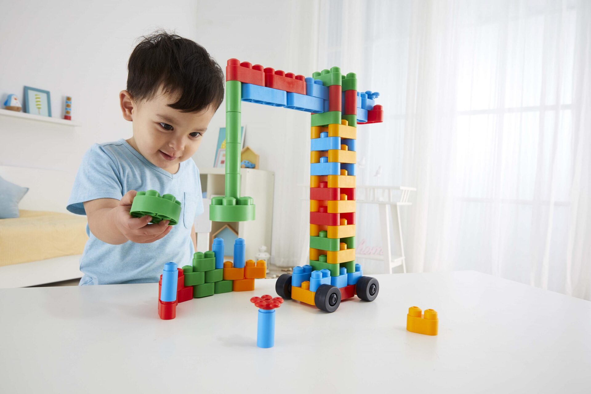 Poly M - Rainbow Counting Train