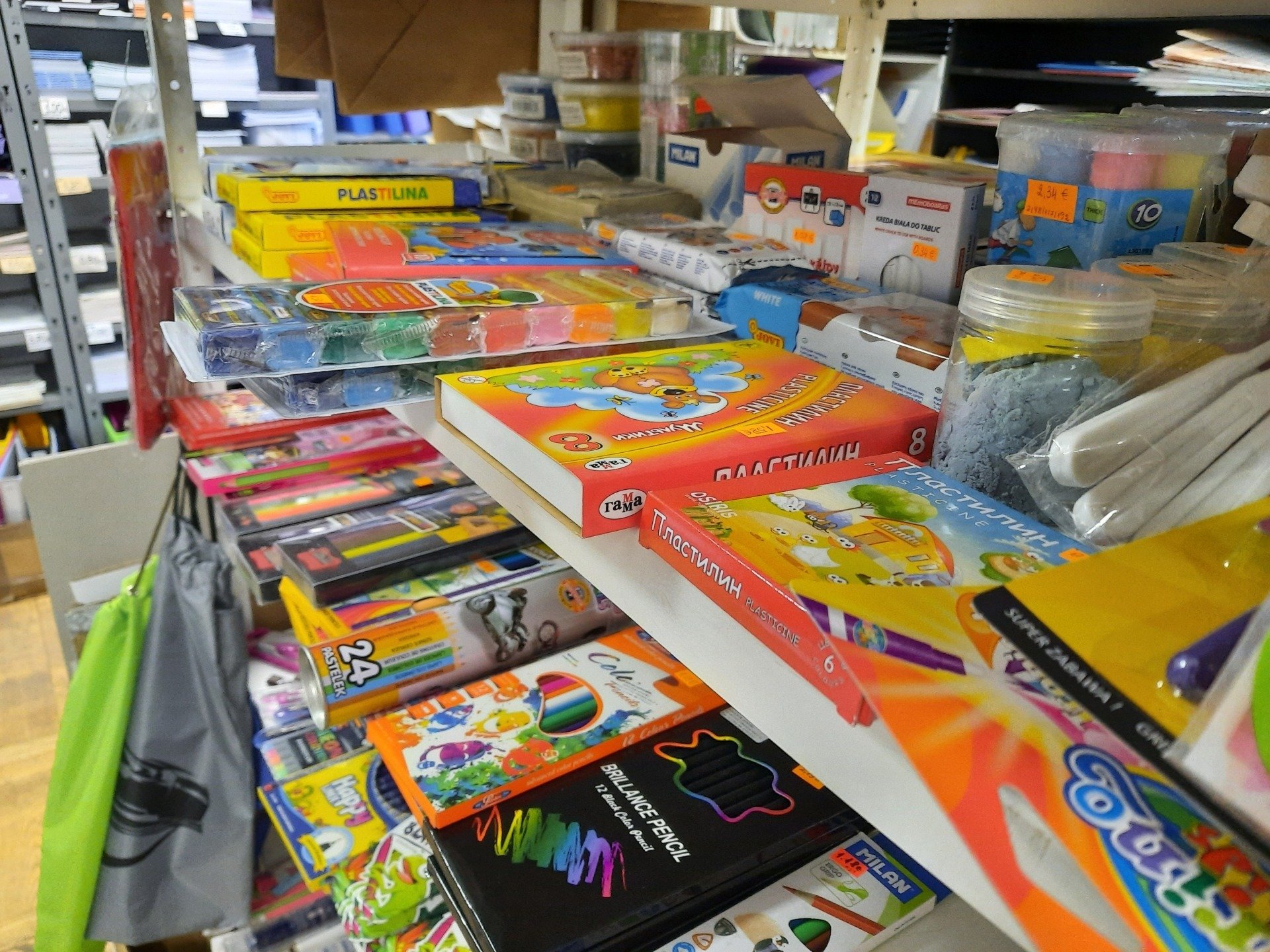 Veidlap﻿as un kancelejas preces | SIA "Veidlapas"