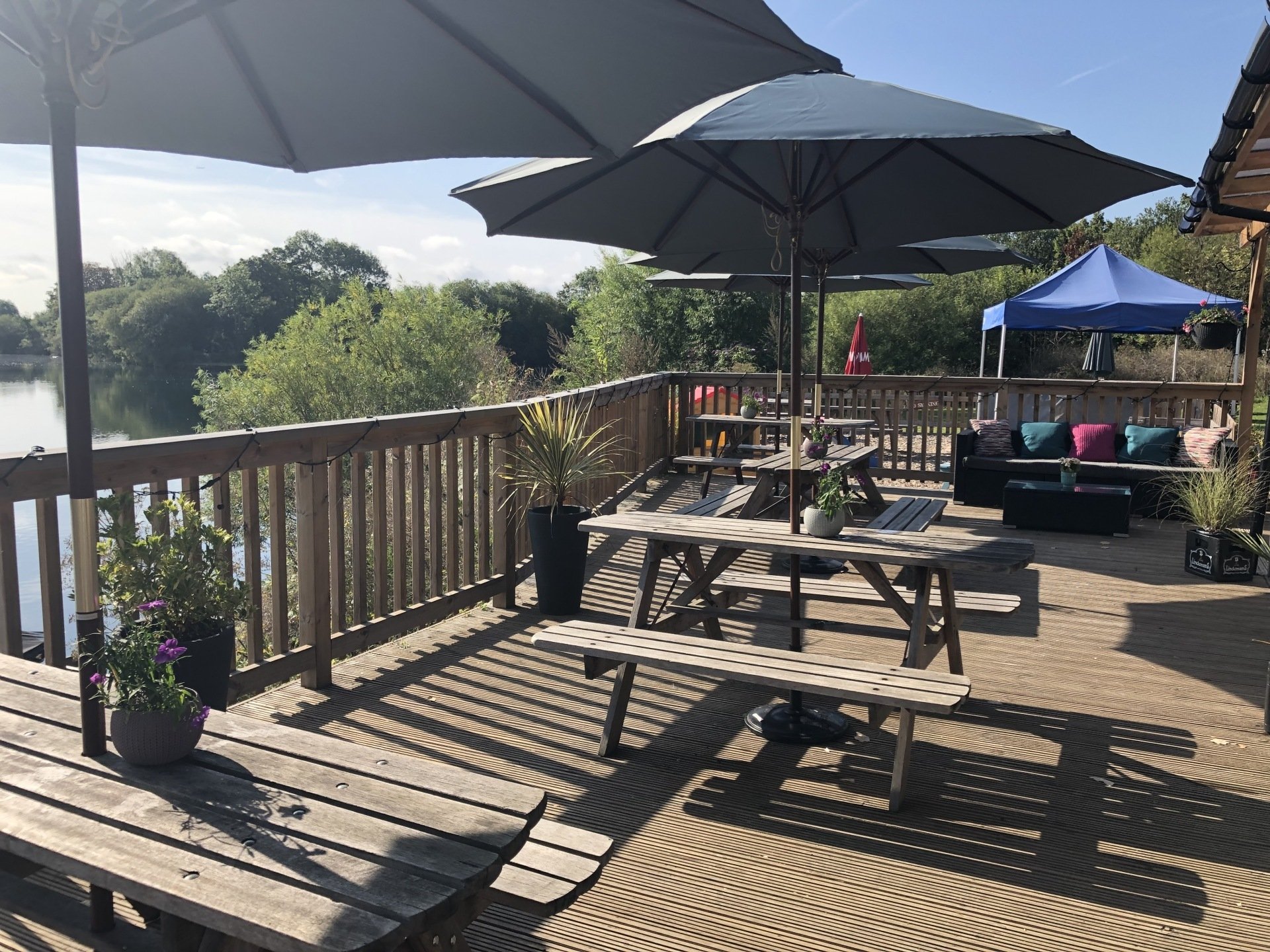 Home [lakehousecafe.co.uk]