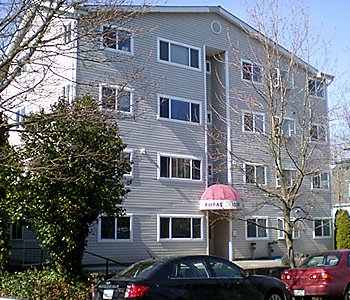 Royal Manor Apartments - Trimark Property Management, LLC