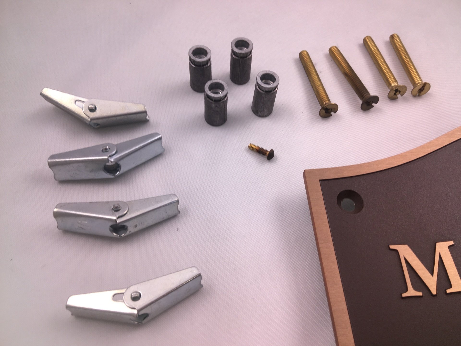 Rosettes | VisionMark Nameplate Company