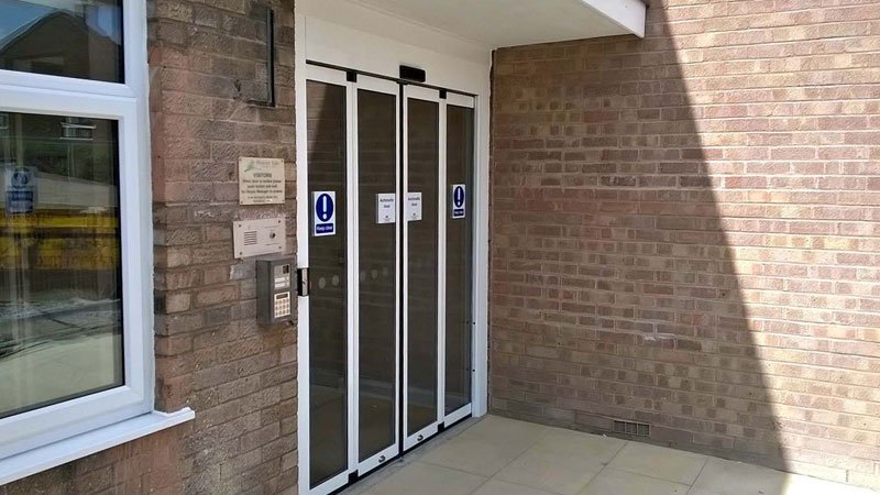 Automatic bi-folding doors installed in Glasgow, Scotland