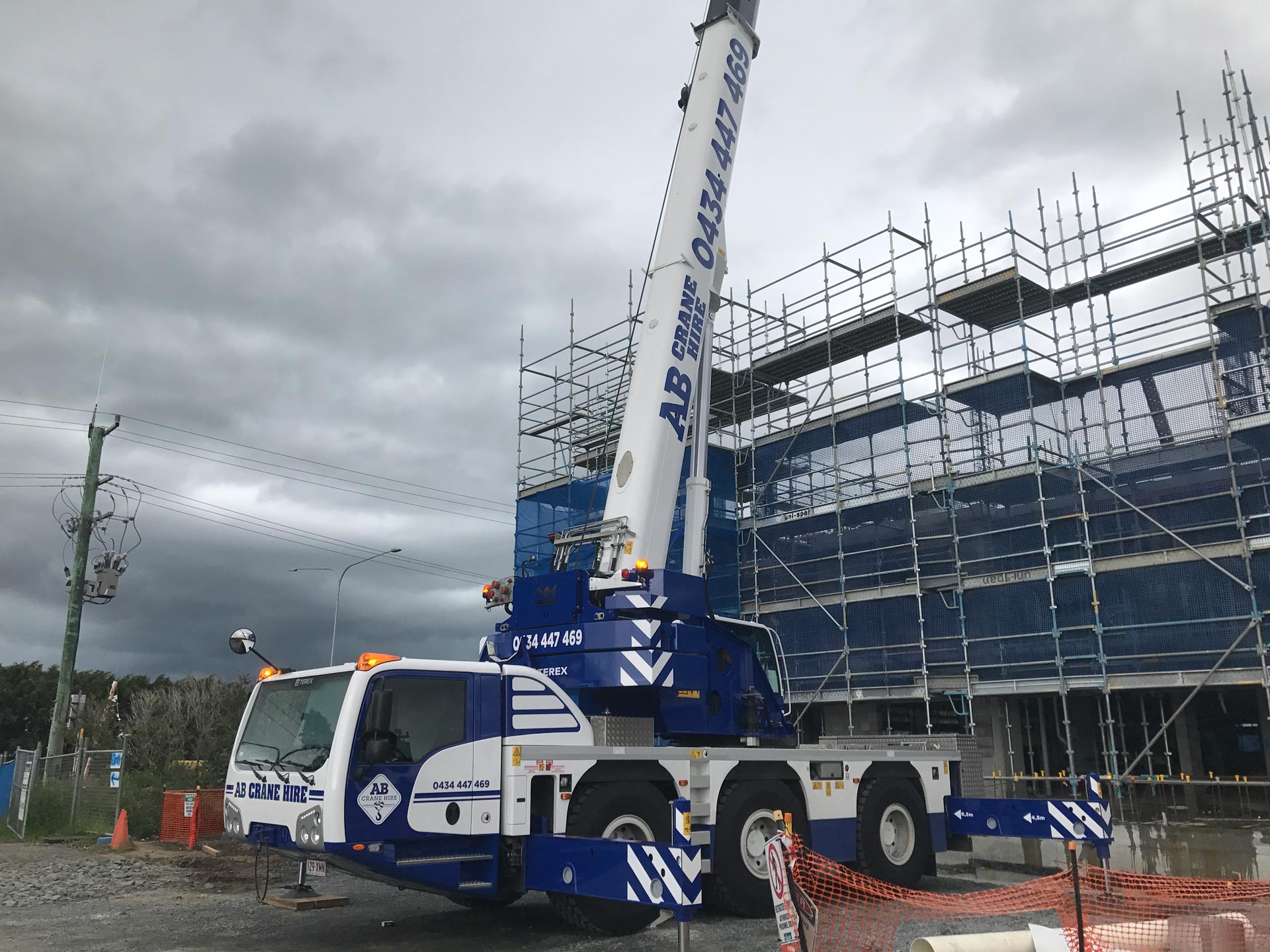 Mobile Slewing Crane Hire Gold Coast | AB Crane Hire