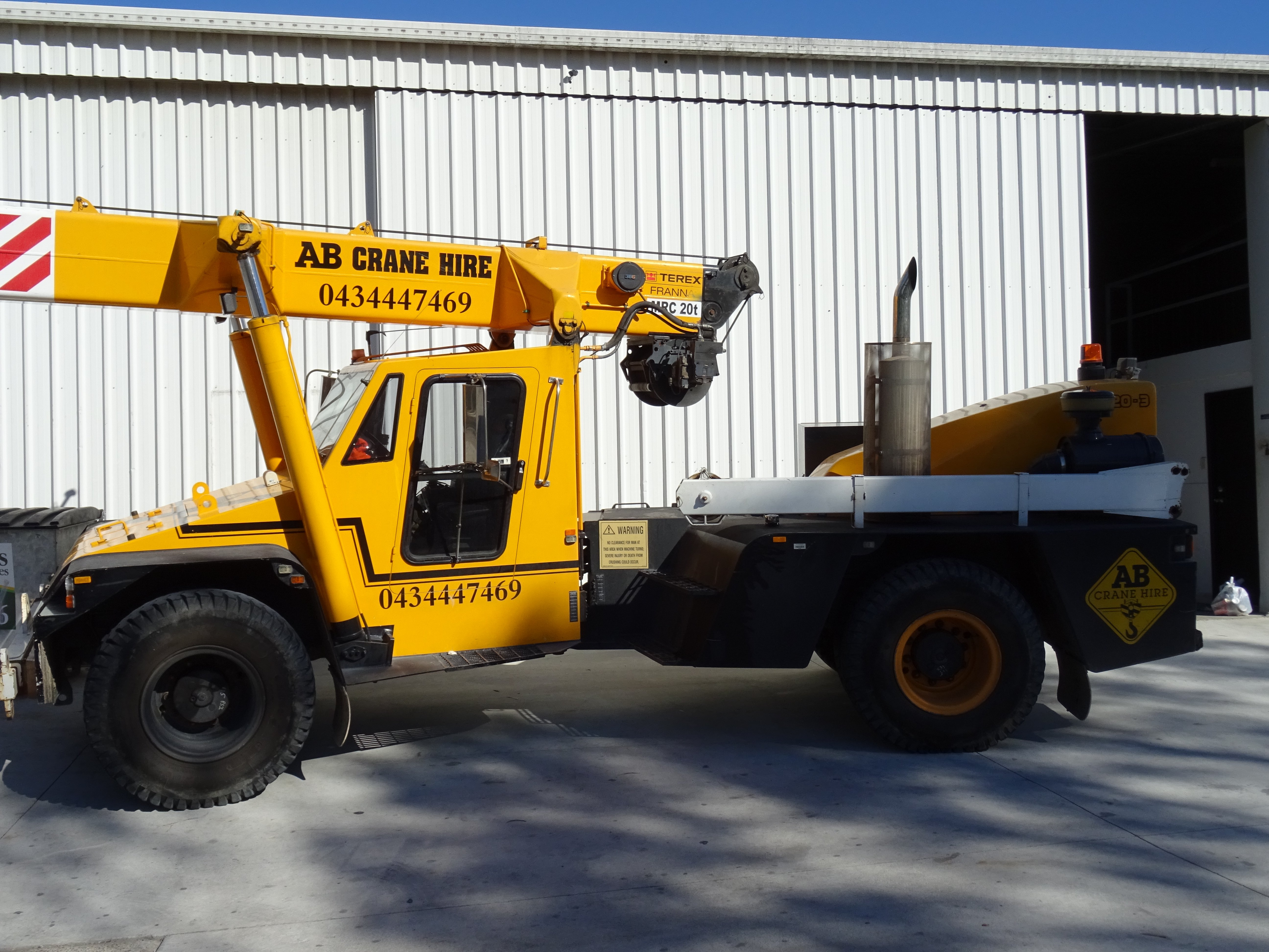 Crane Hire Gold Coast - Brisbane | AB Crane Hire Leading Crane Company