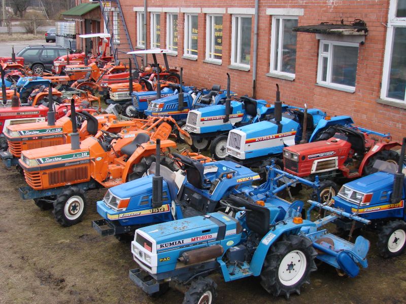 ZS "Birzgaļi" | Jauni un lietoti mini traktori. Tirdzniecība, Apkope.