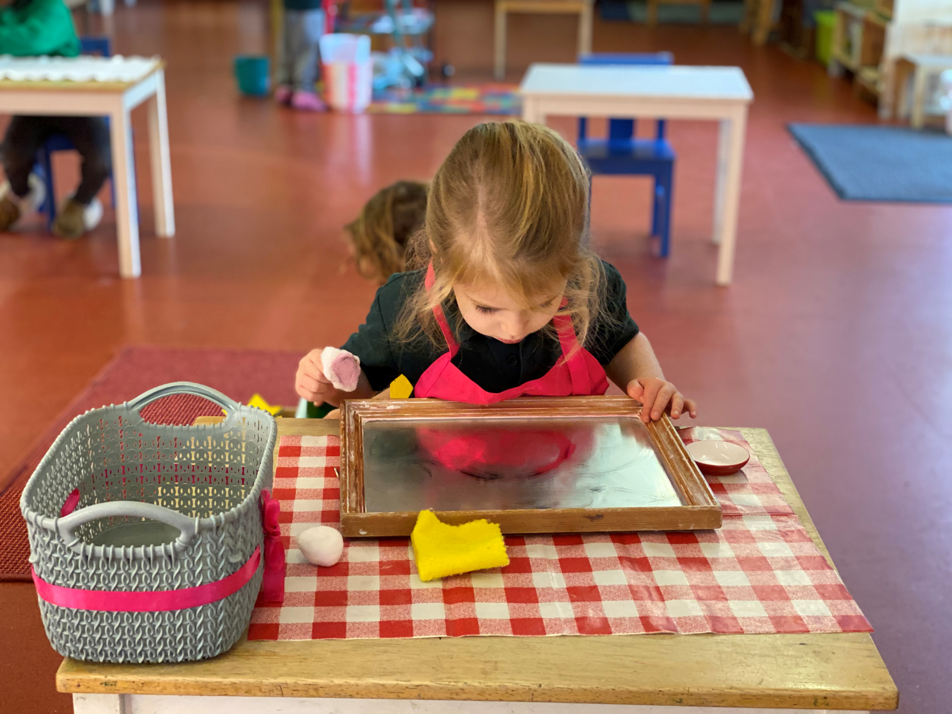 Montessori Curriculum | Little Acorns Montessori School