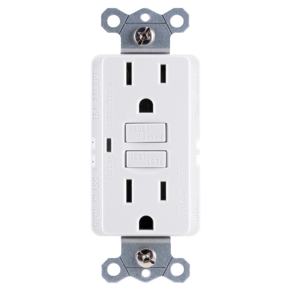How to Replace an Electrical Outlet