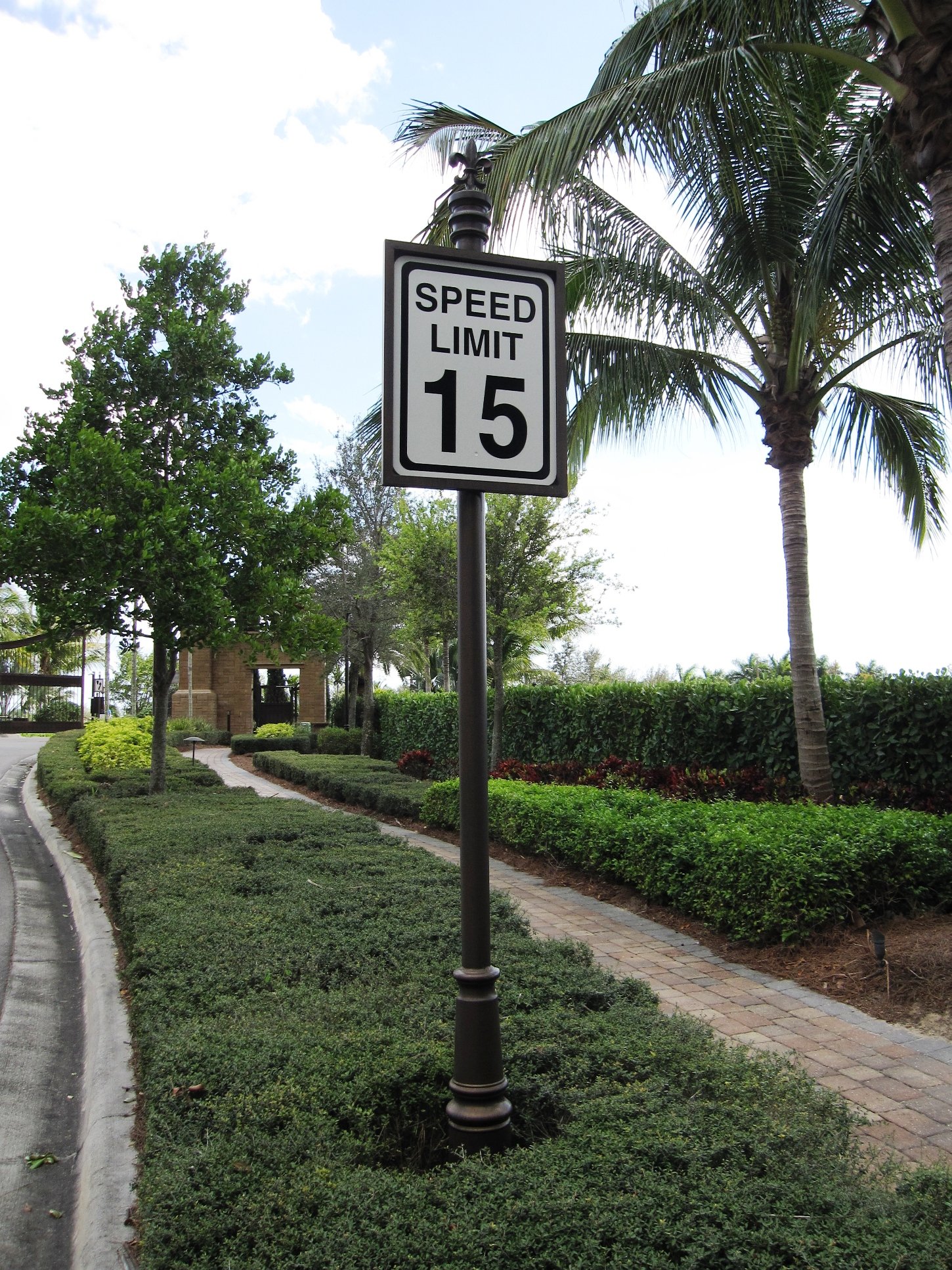 Street & Traffic Signs | Lykins - Signtek