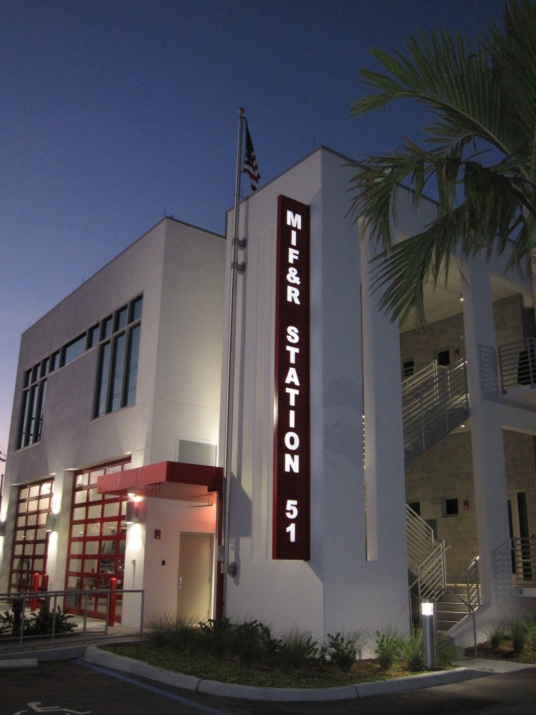 Illuminated Wall Signs | Lykins - Signtek