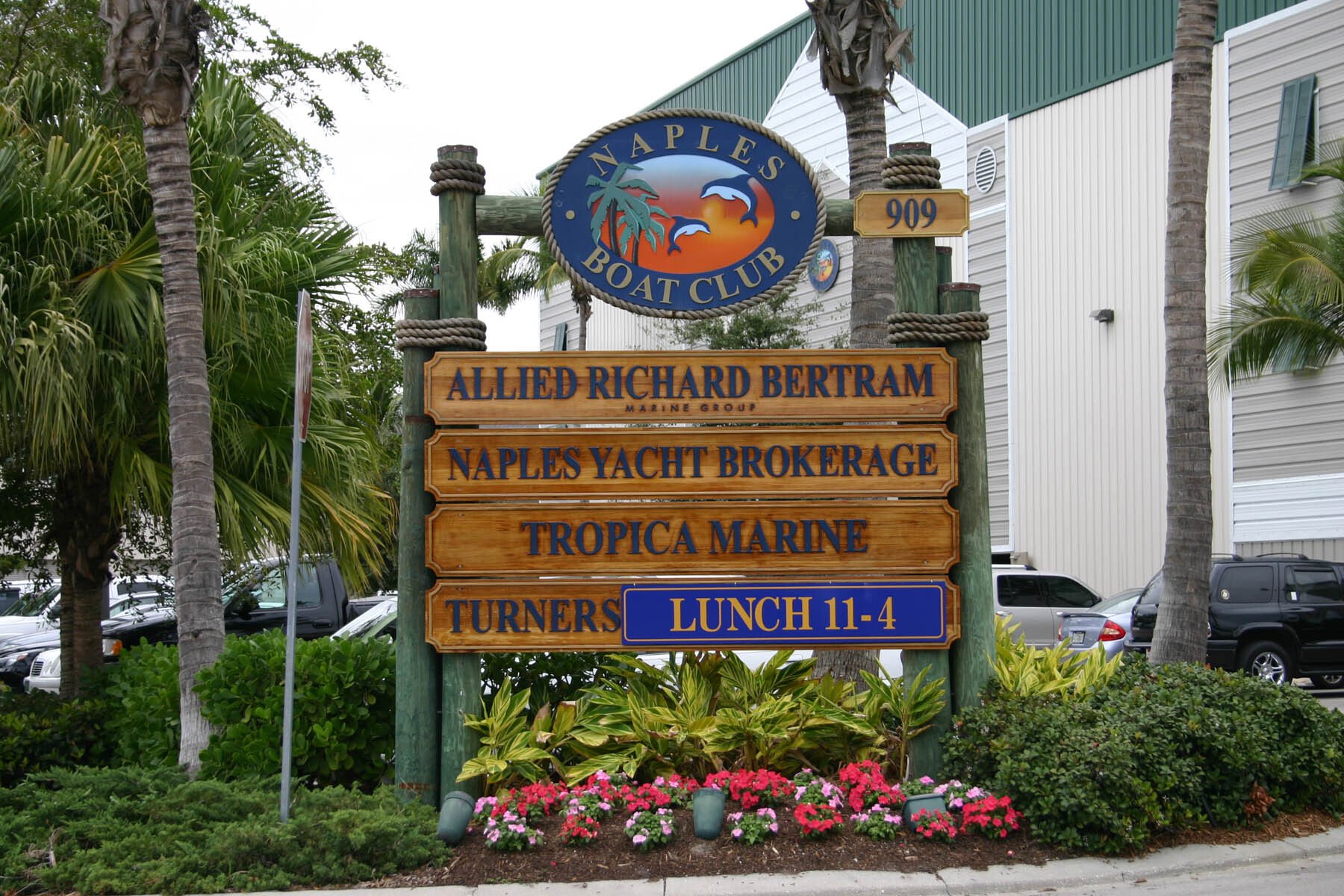 Post & Panel Signs | Lykins - Signtek