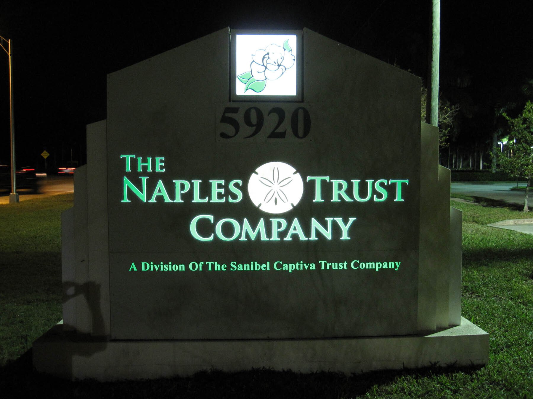 Monument Signs | Lykins - Signtek