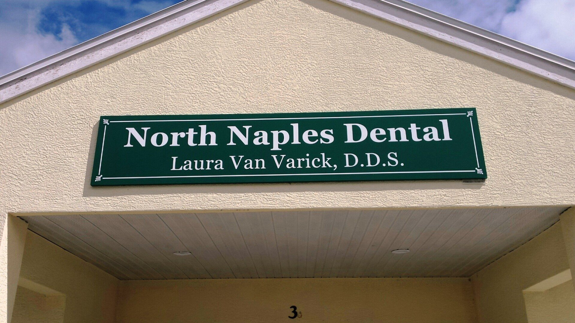 Wall Signs | Lykins - Signtek