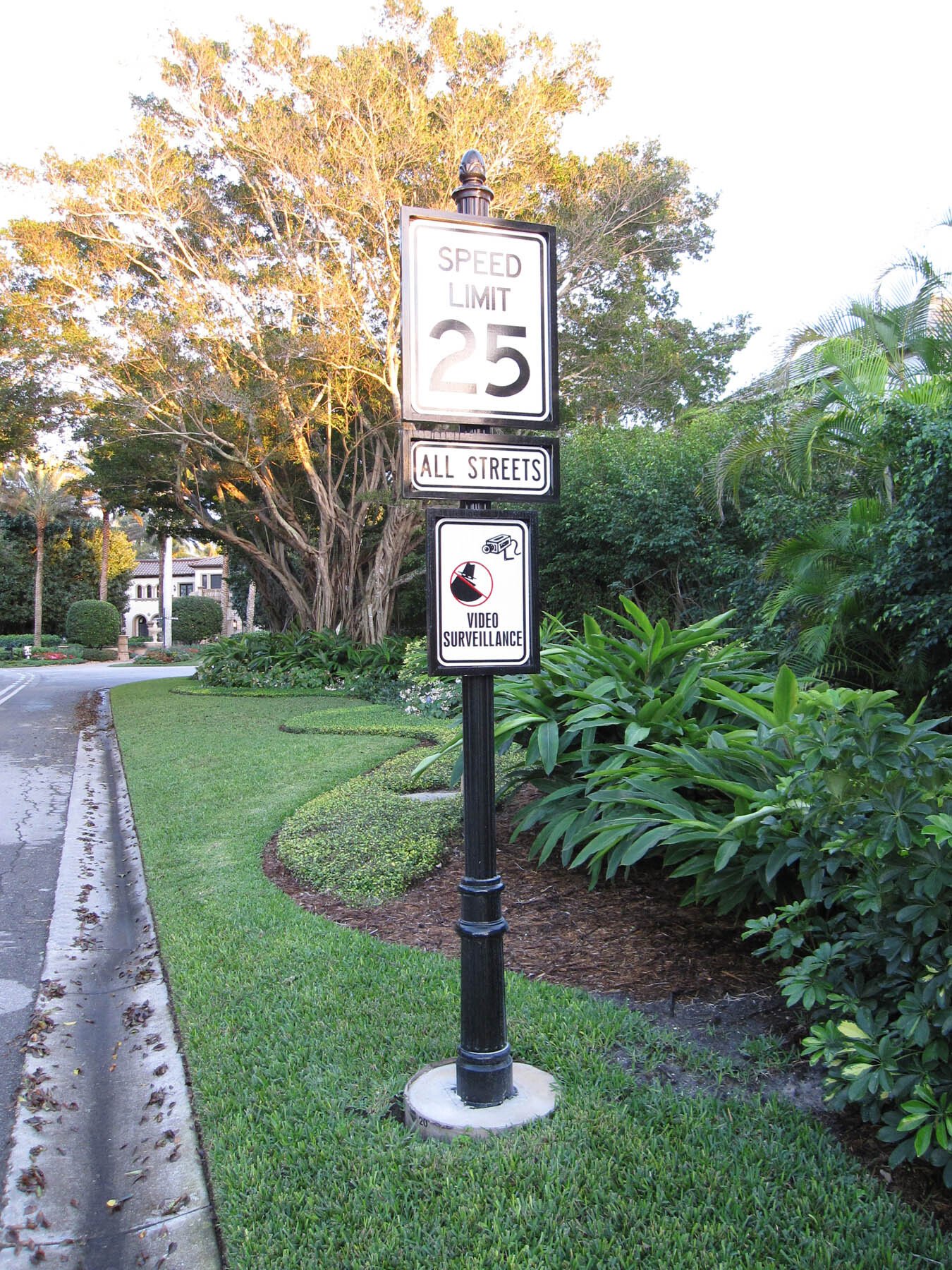 Street & Traffic Signs | Lykins - Signtek