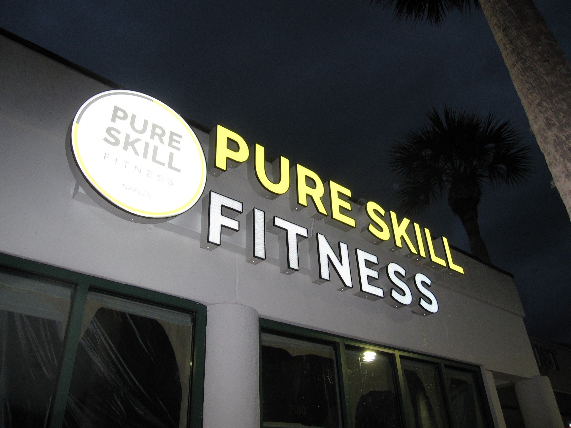 Illuminated Wall Signs | Lykins - Signtek