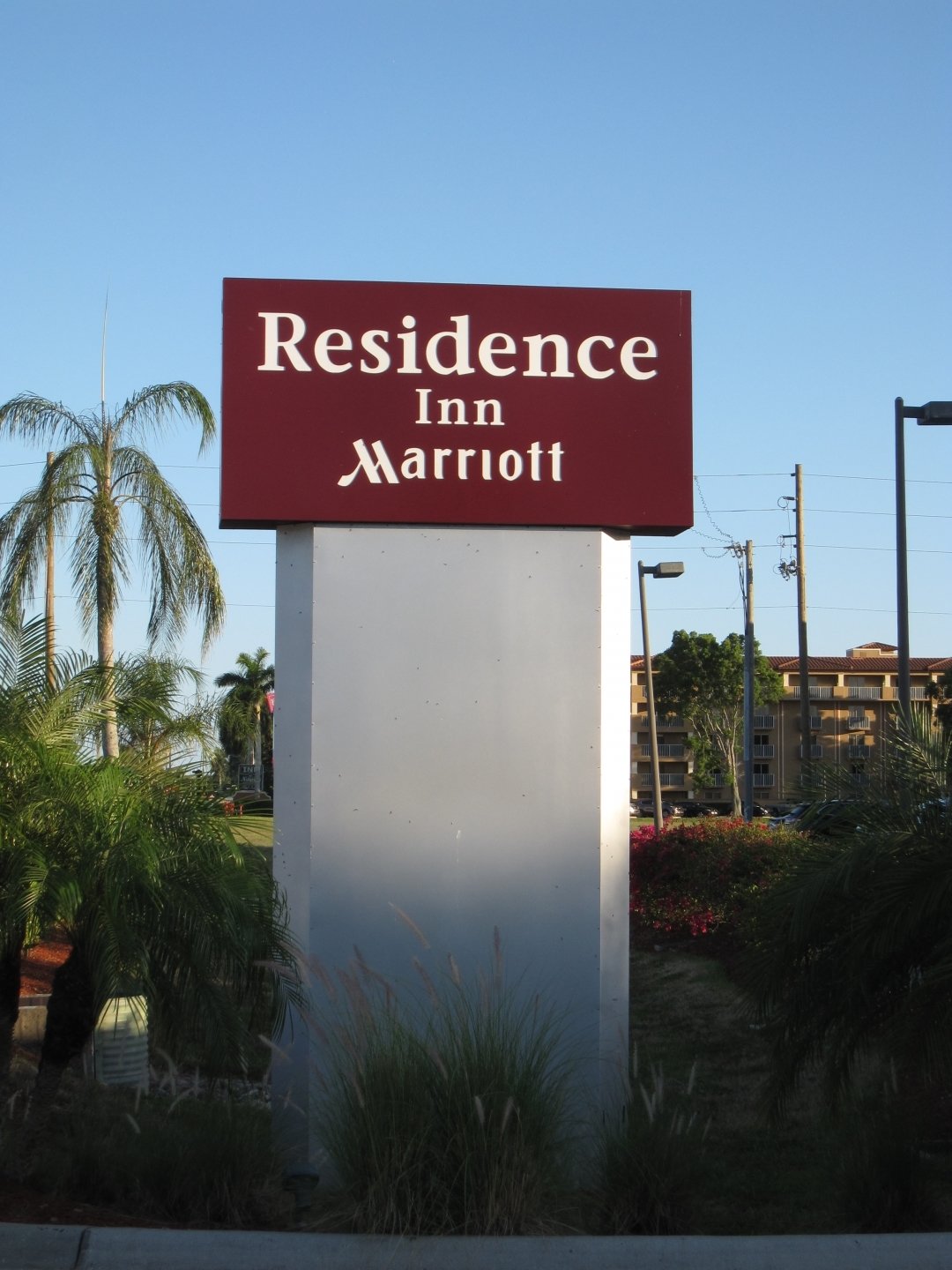 Pylon Signs | Lykins - Signtek